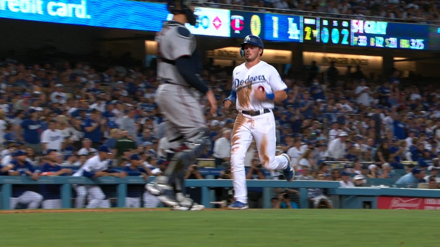 Cody Bellinger pops up a sac fly to score Gavin Lux | 08/10/2022 | Los ...