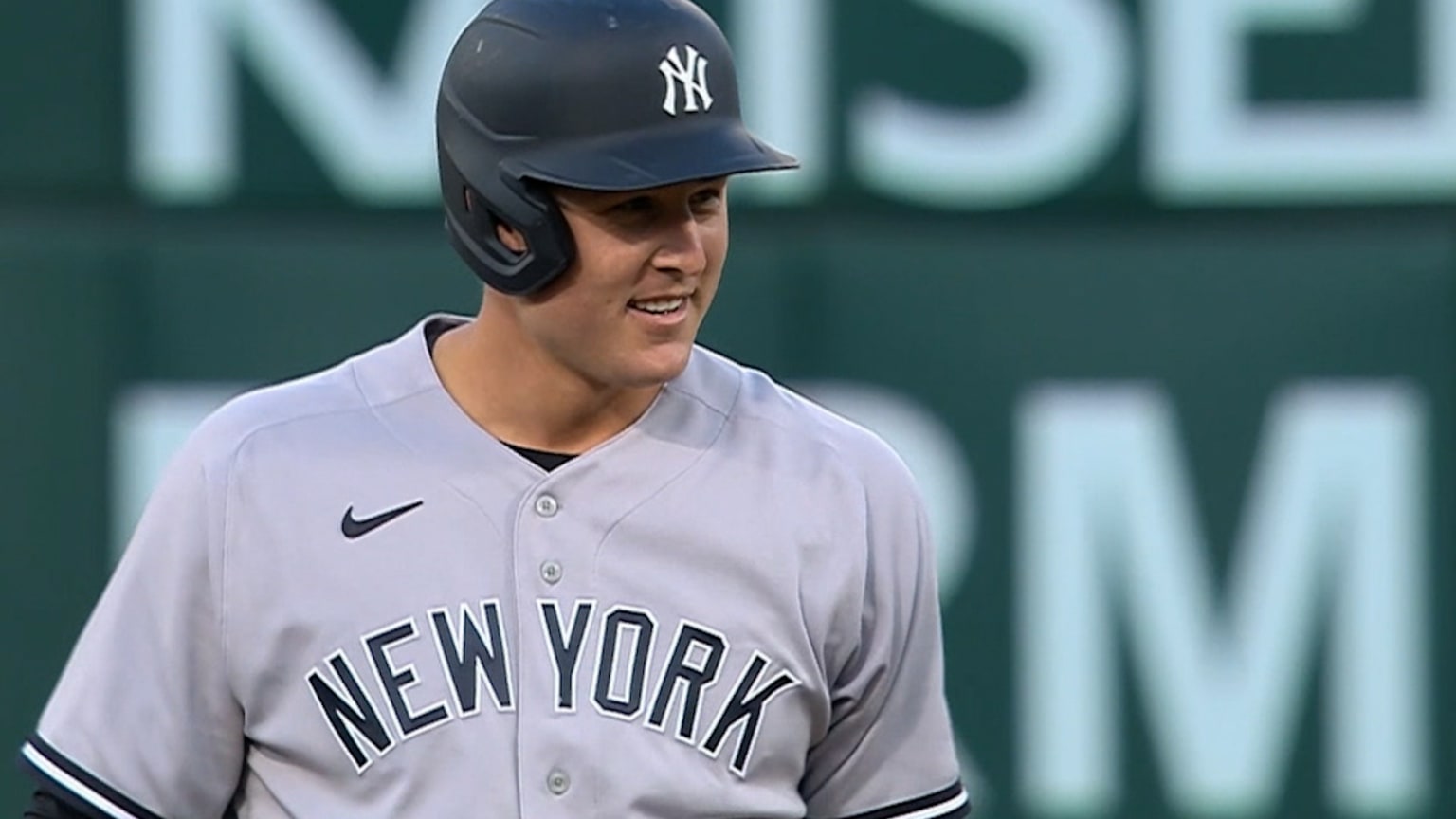 Anthony Rizzo lines an RBI double to left field | 08/26/2021 | New York ...