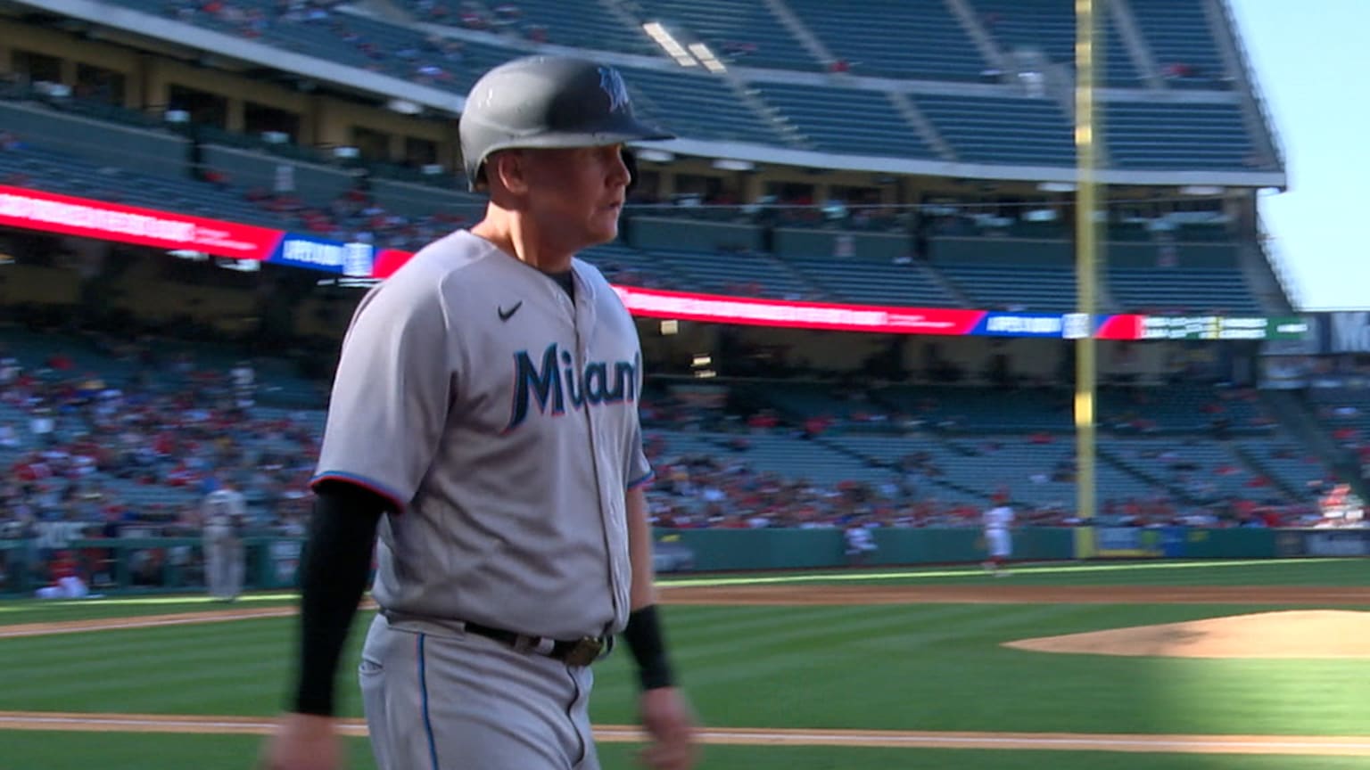 Garrett Cooper scores on an error in the 3rd inning | 04/12/2022 ...