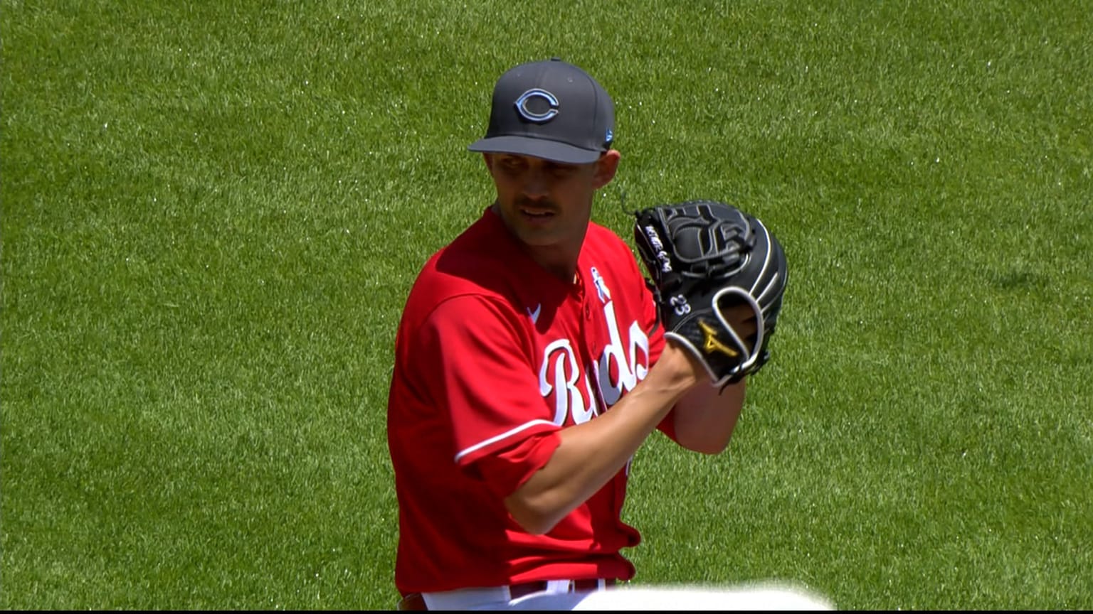 Mike Minor poncha a Tyrone Taylor | 19/06/2022 | Los Reds de Cincinnati