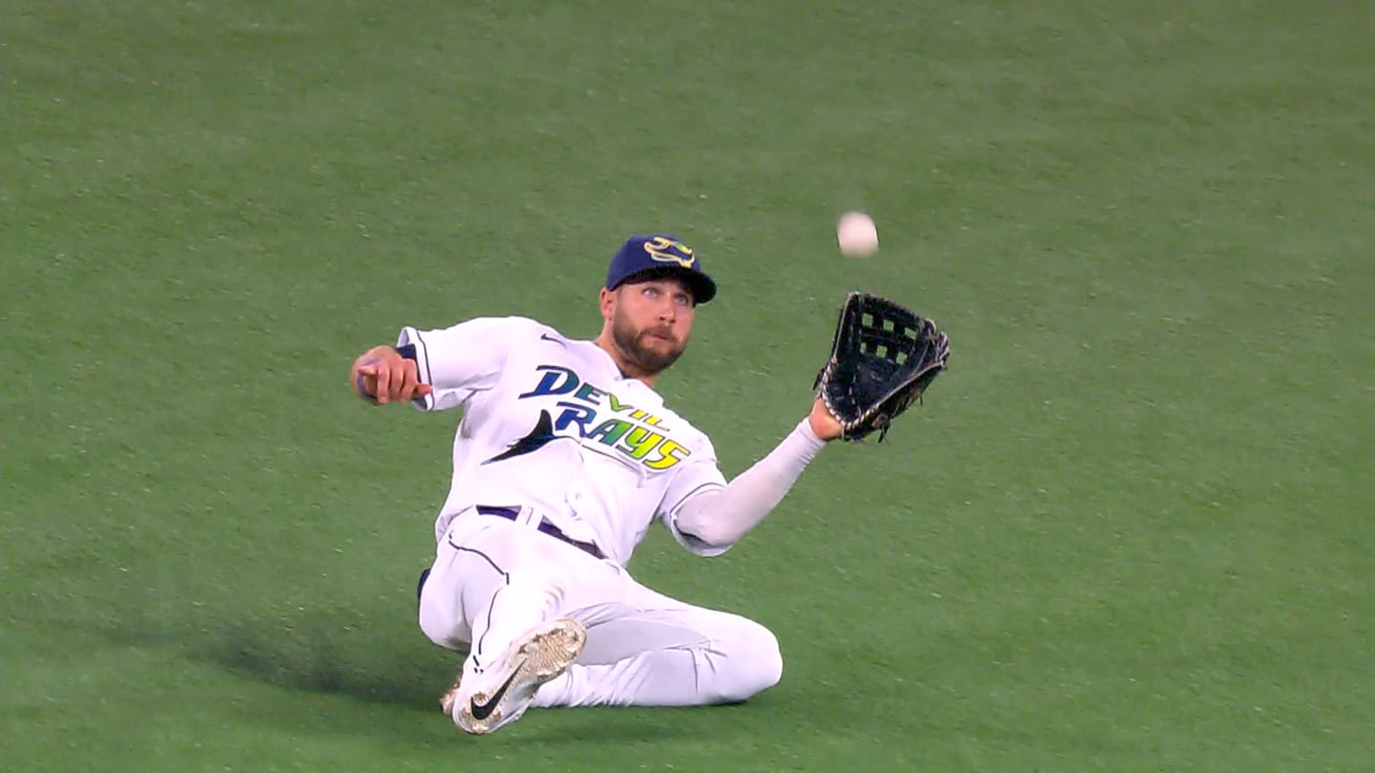 Kevin Kiermaier's sliding catch in center field | 07/31/2021 | Tampa ...