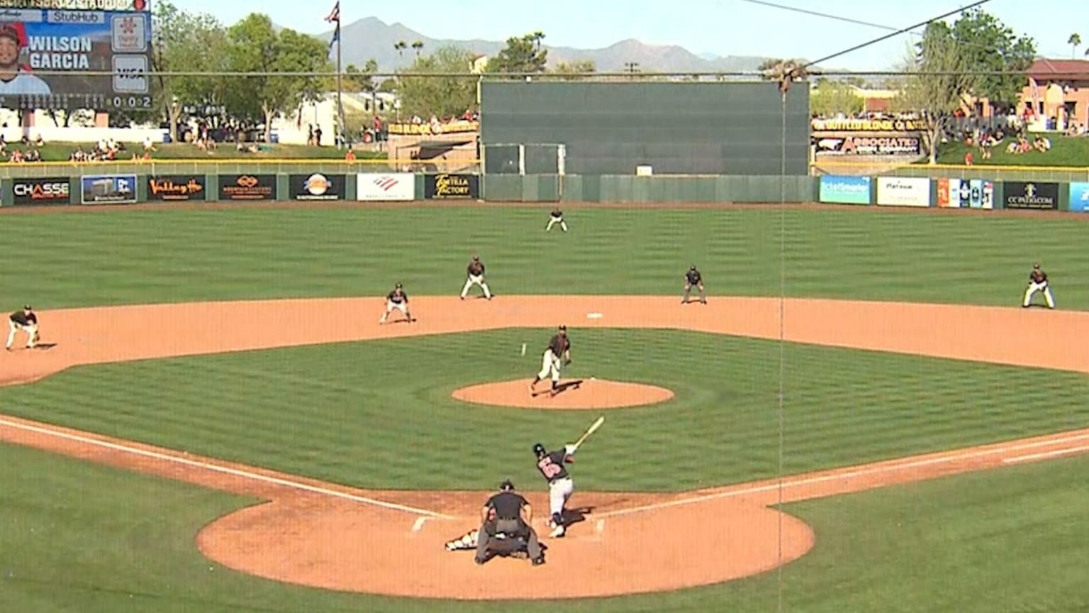 Indians extend lead in 8th on two-run single, RBI hit | 03/05/2020 ...