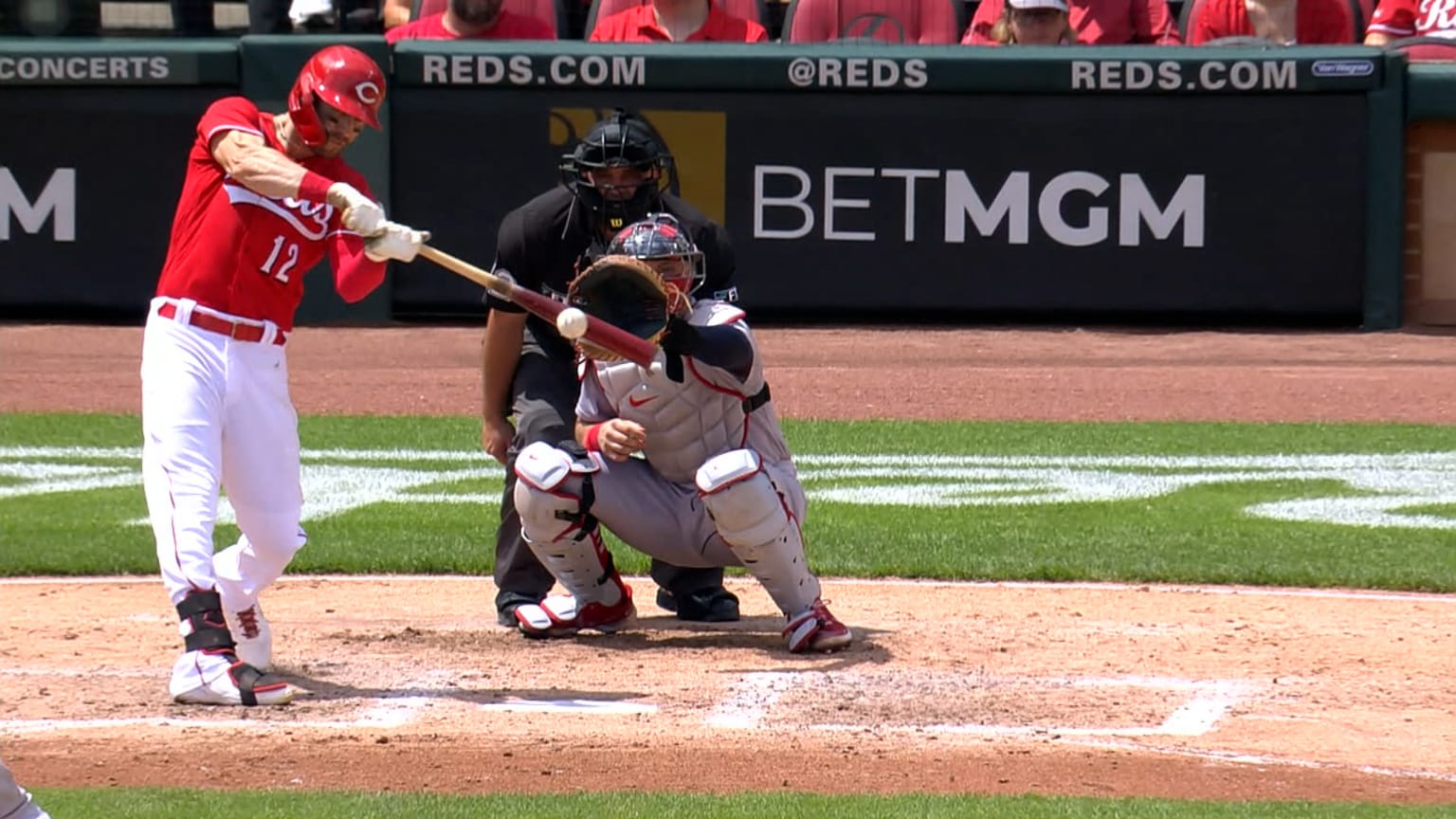 Tyler Naquin hits an RBI single to make it 5-2 Reds | 07/24/2022 ...