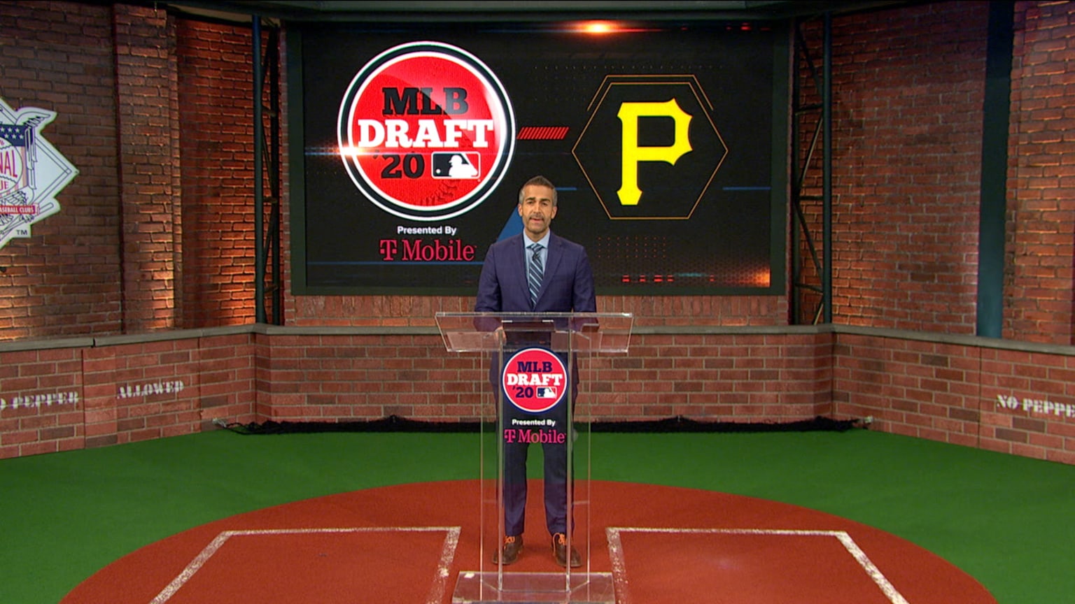Draft 2020: Pirates draft RHP Logan Hofmann No. 138 | 06/12/2020 ...