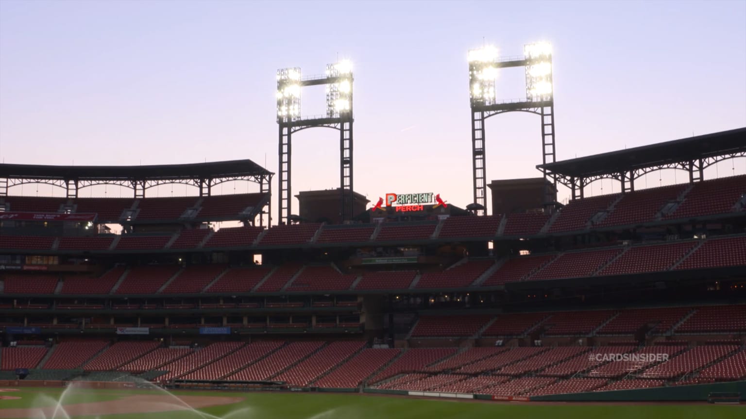 LED Lights Installed at Busch Stadium | 04/22/2019 | Chicago Cubs