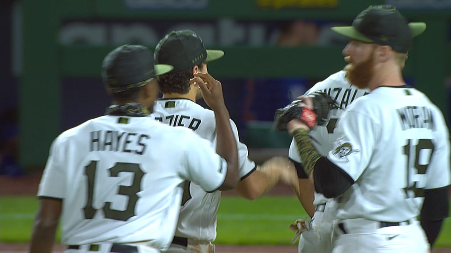 Richard Rodríguez K's Ian Happ to record the save | 09/23/2020 ...