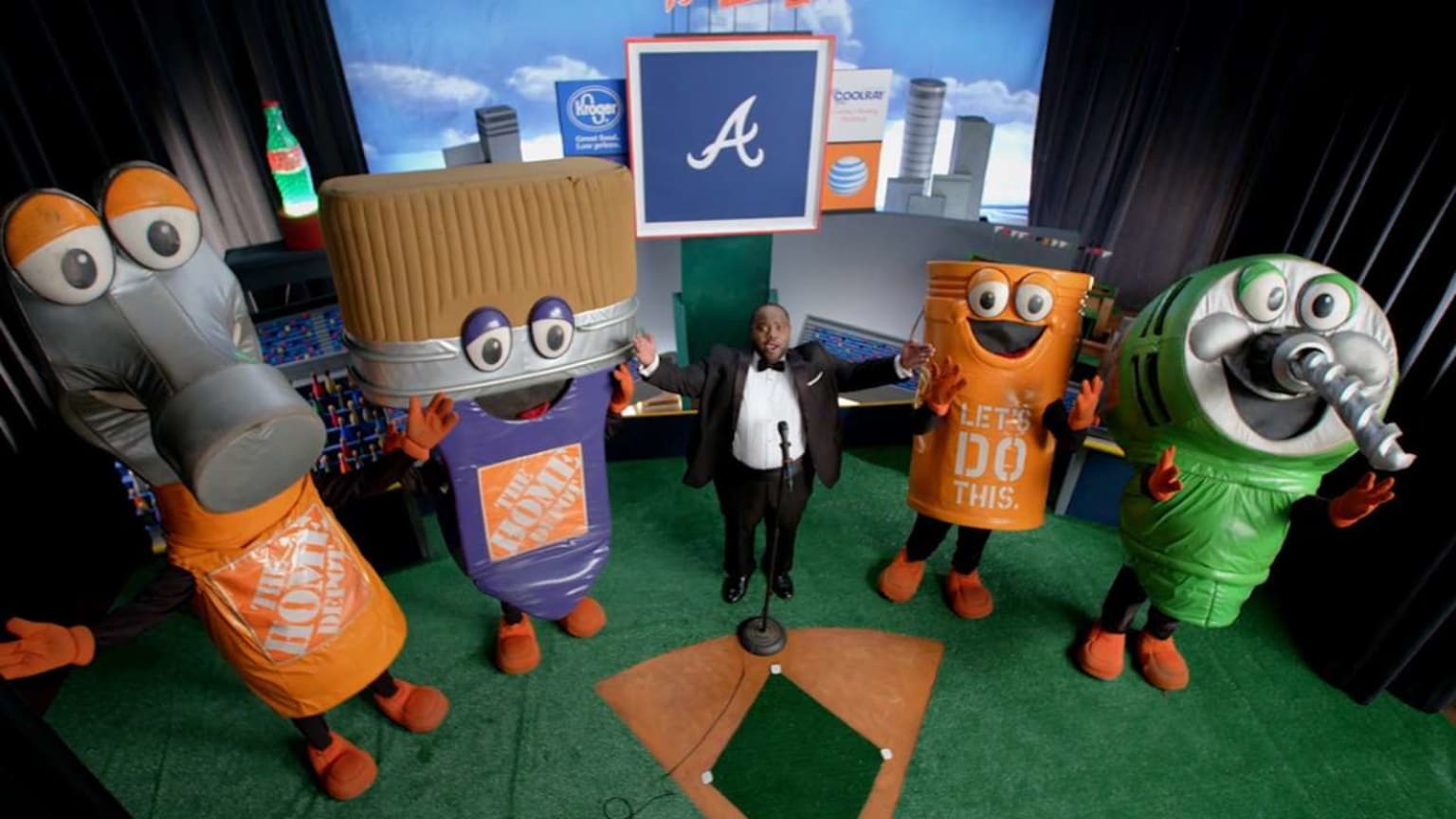 Watch the Home Depot Tool Race at Turner Field | 03/16/2016 | MLB.com