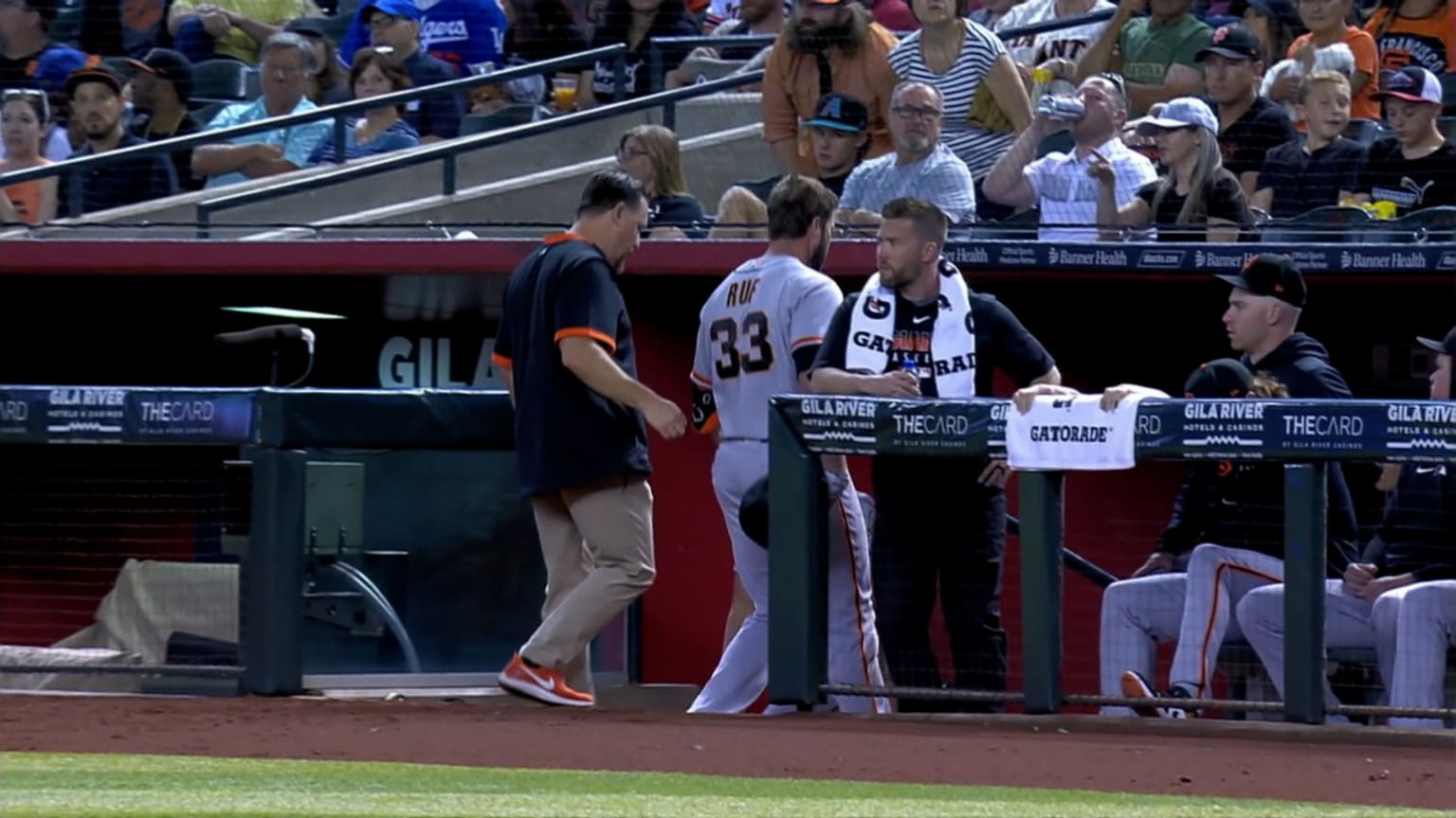 Darin Ruf exits with an injury in the 6th inning | 05/26/2021 | San ...