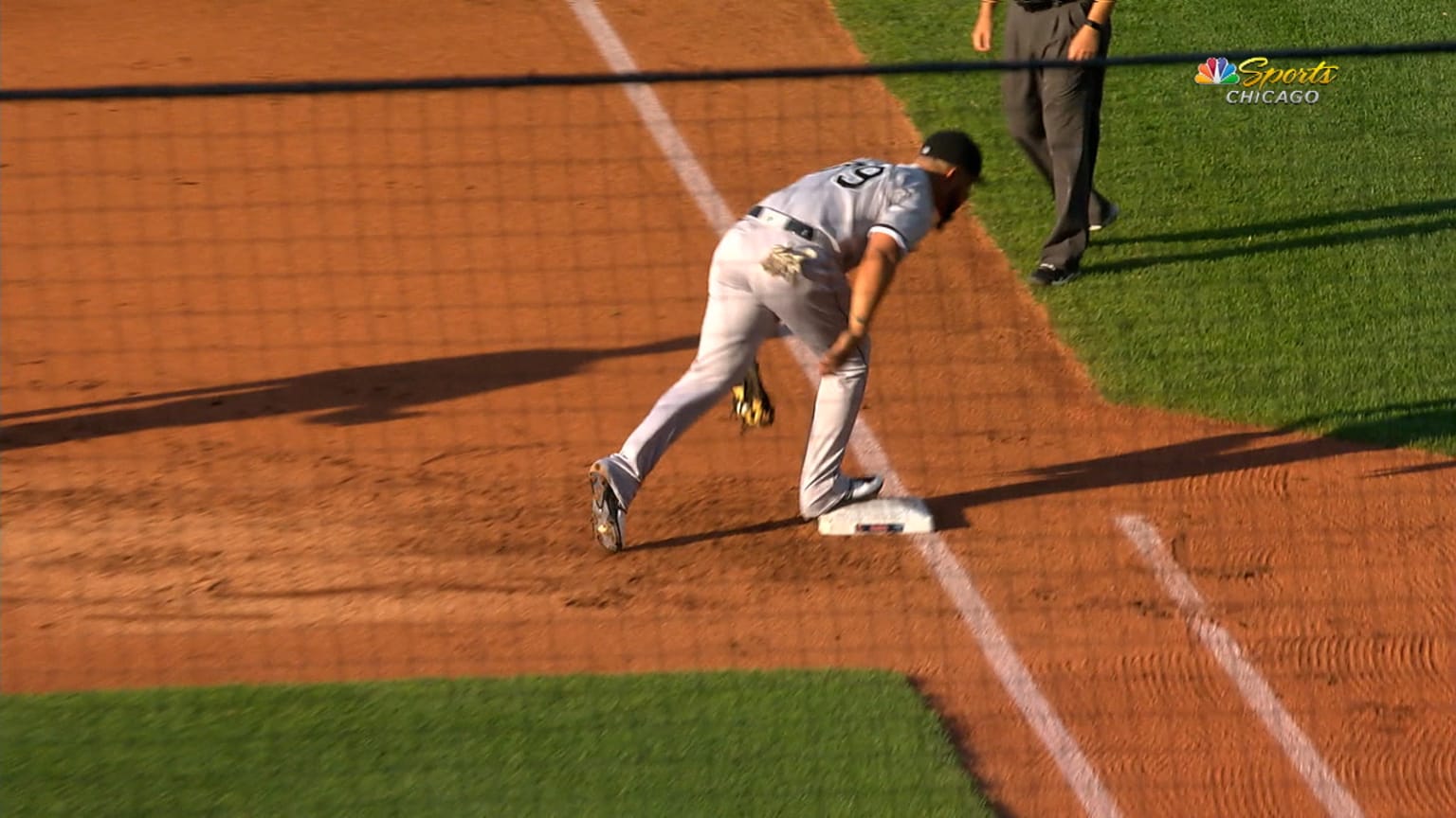 José Abreu turns unassisted double play in the 1st | 07/13/2022 ...