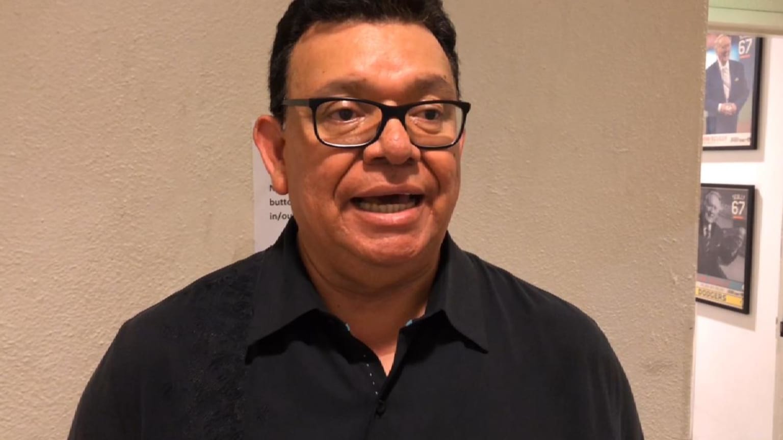 Valenzuela on first pitch | 10/25/2017 | St. Louis Cardinals