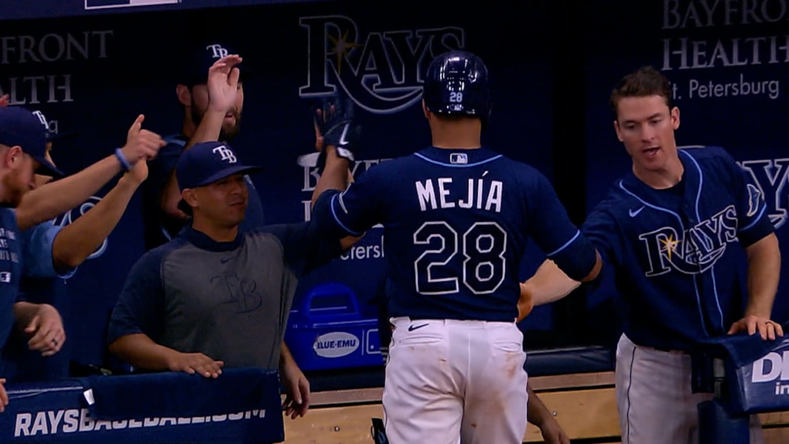Francisco Mejía hits a sacrifice fly to center field | 08/31/2021 ...