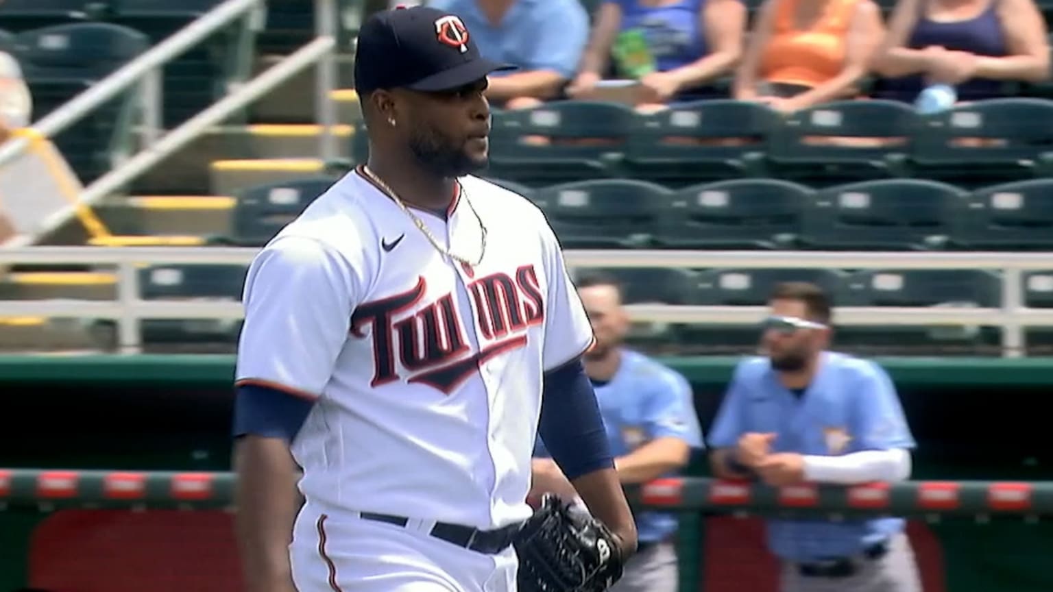 Alex Colomé fans three in the top of the 4th | 03/27/2021 | Minnesota Twins