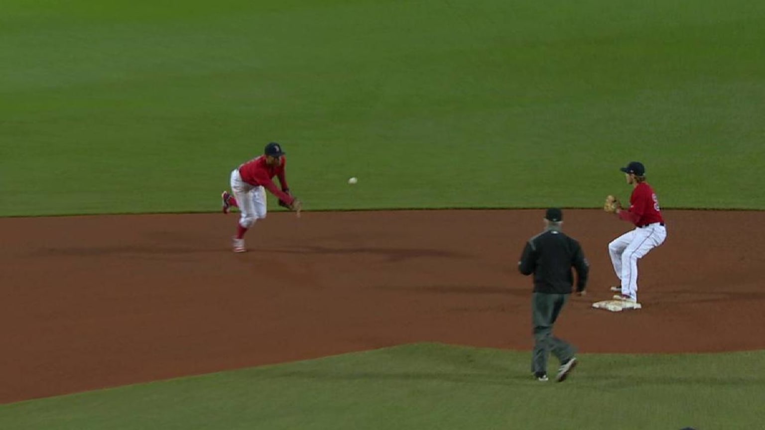 Valencia, Danny vs Rodriguez, Eduardo - DOUBLE PLAY | 05/26/2017 | MLB.com