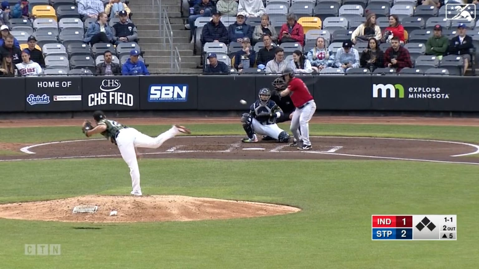 Lewis makes nifty snag at third for St. Paul | 05/27/2022 | MLB.com