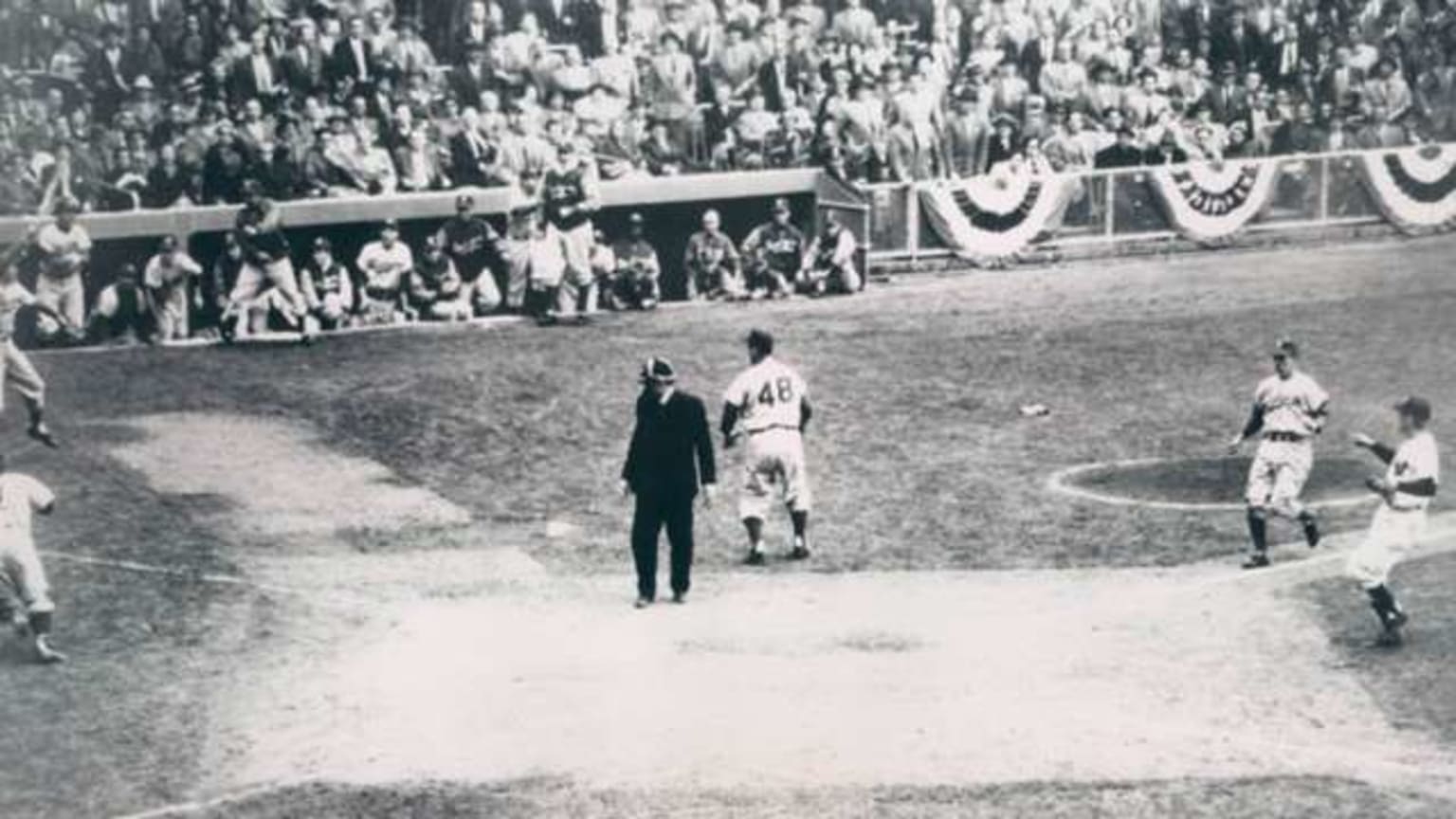 Yankees win Game 7 of 1952 World Series over Dodgers | 10/07/1952 | MLB.com