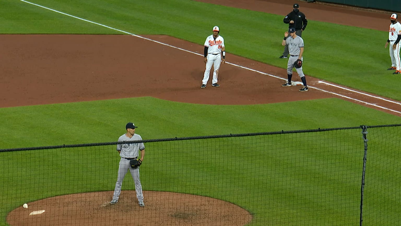 Austin Hays scores on a balk in the 7th inning | 04/26/2021 | Baltimore ...
