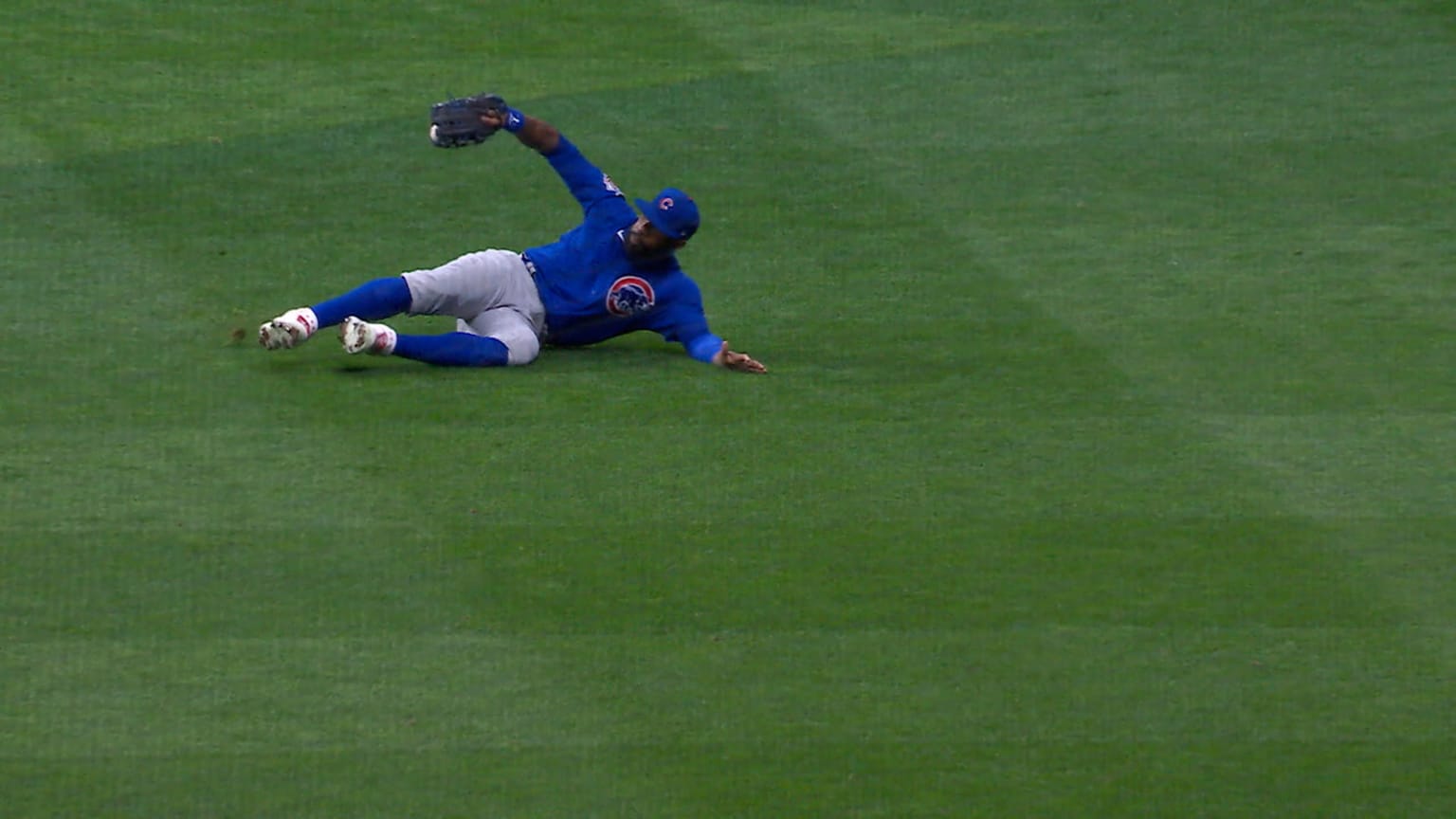 Heyward charges, slides, and makes a snow cone catch | 04/13/2021 | MLB.com