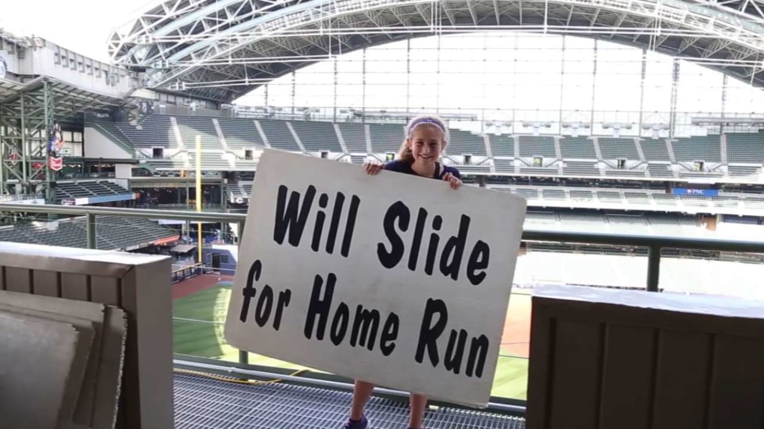 Ride Bernie Brewer's slide | 08/24/2016 | Milwaukee Brewers