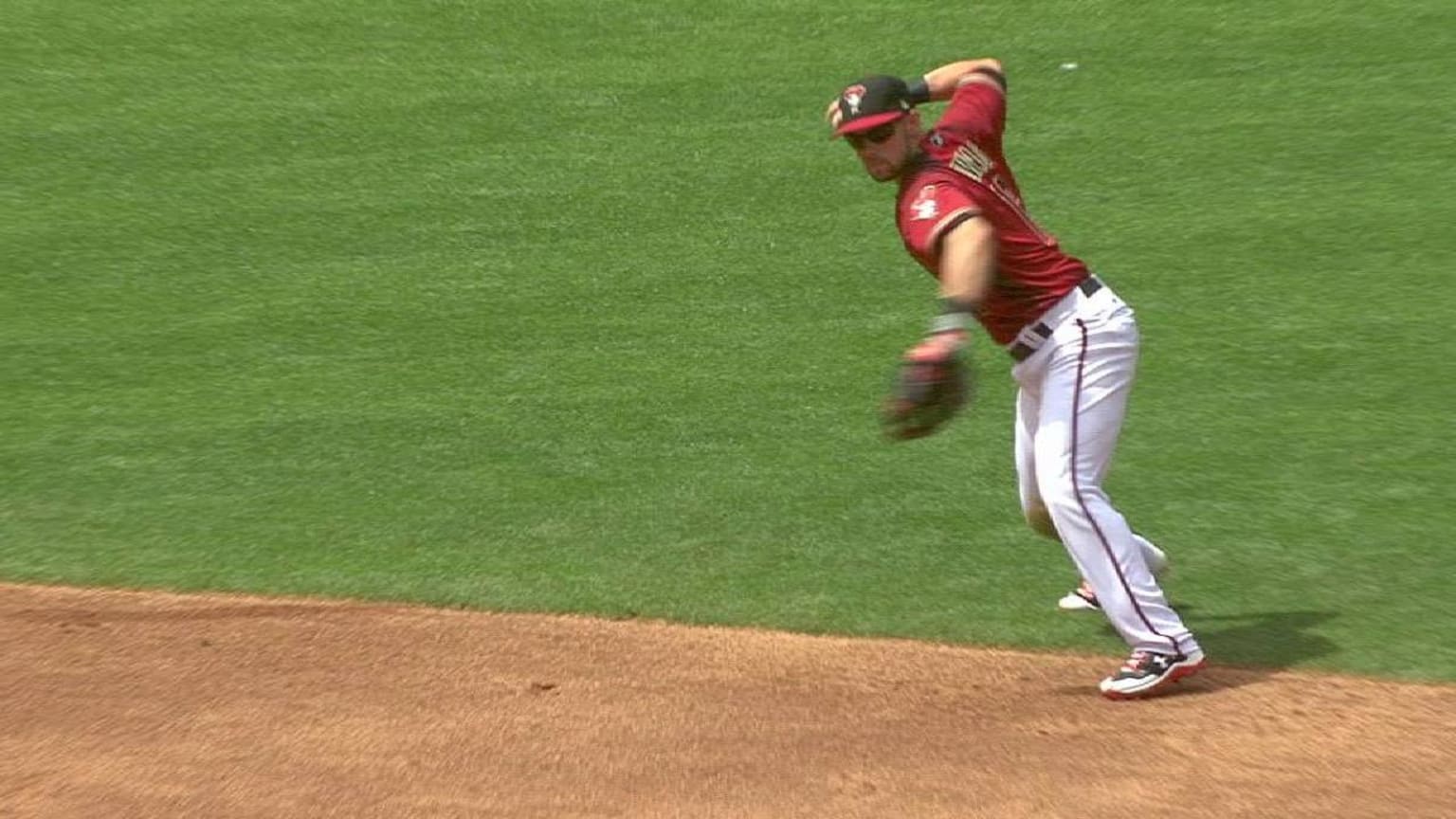 CLE@ARI: Owings saves a run with smooth sliding play | 04/09/2017 ...