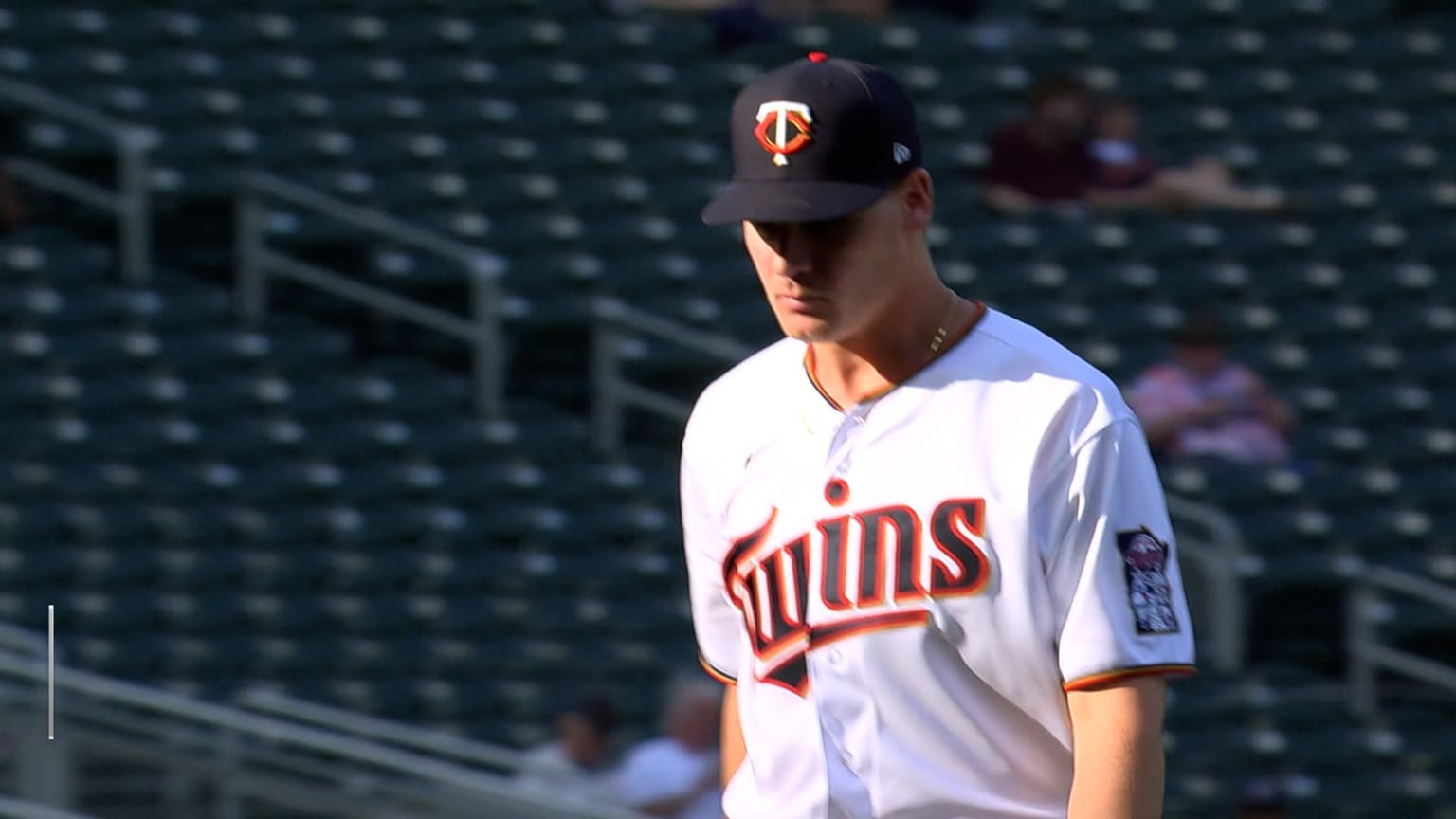 Cole Sands strikes out the side in the 8th | 05/12/2022 | Minnesota Twins