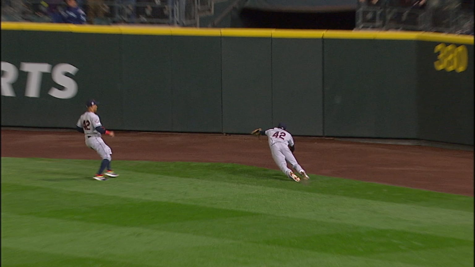 CLE@SEA: Allen ranges over for incredible diving grab | 04/15/2019 ...