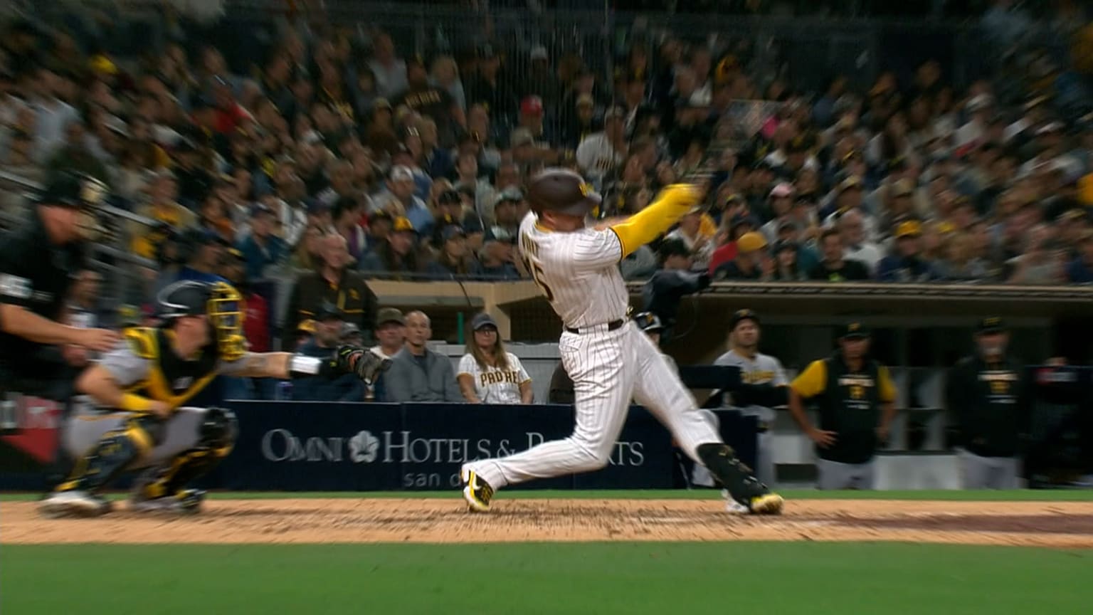 Luke Voit belts a three-run homer to left-center | 05/27/2022 | San ...