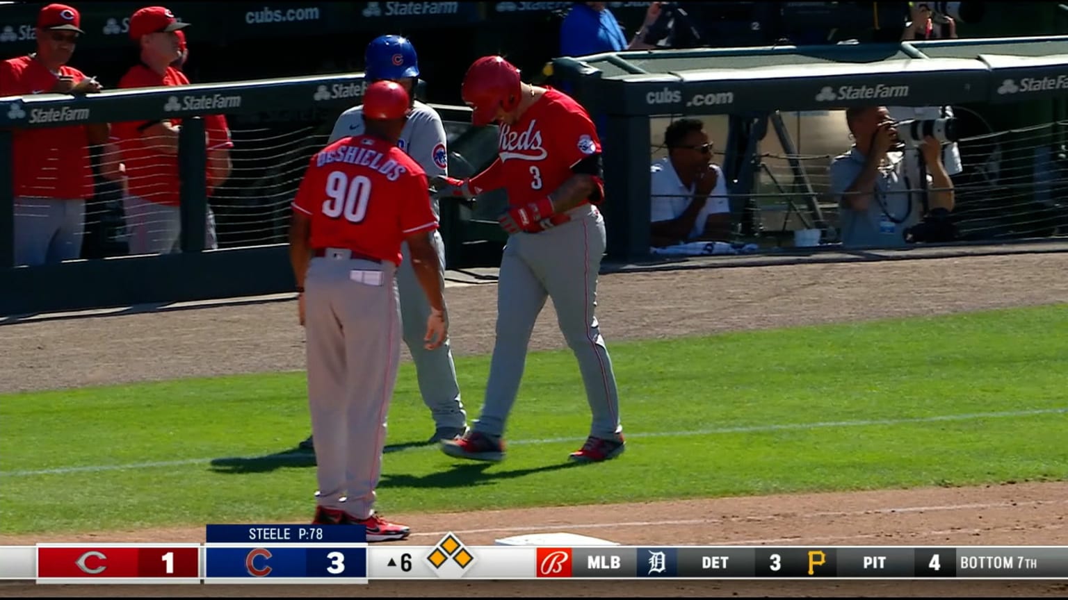 Asdrúbal Cabrera is hit by a pitch with bases loaded | 09/06/2021 ...