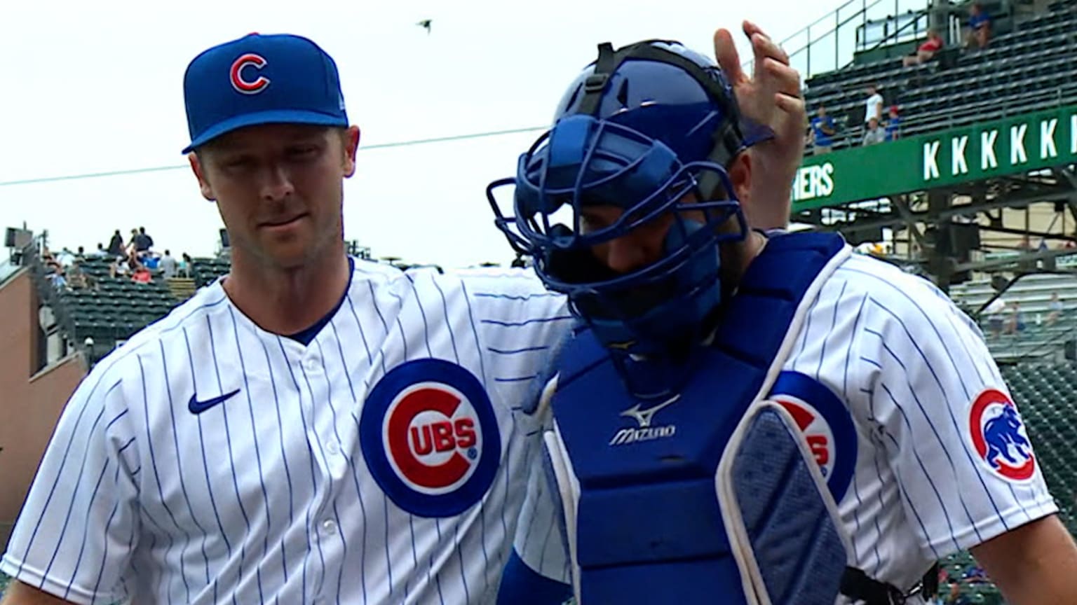 Andrew Romine pitches to his brother in the 9th | 08/12/2021 | Chicago Cubs