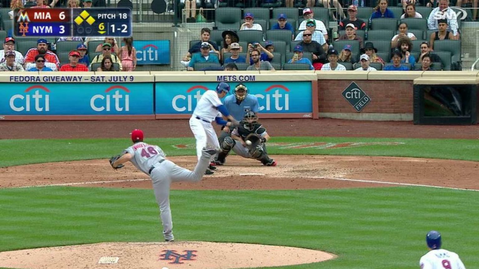 MIA@NYM: Dietrich, Hechavarria team up for a big DP | 07/04/2016 | MLB.com