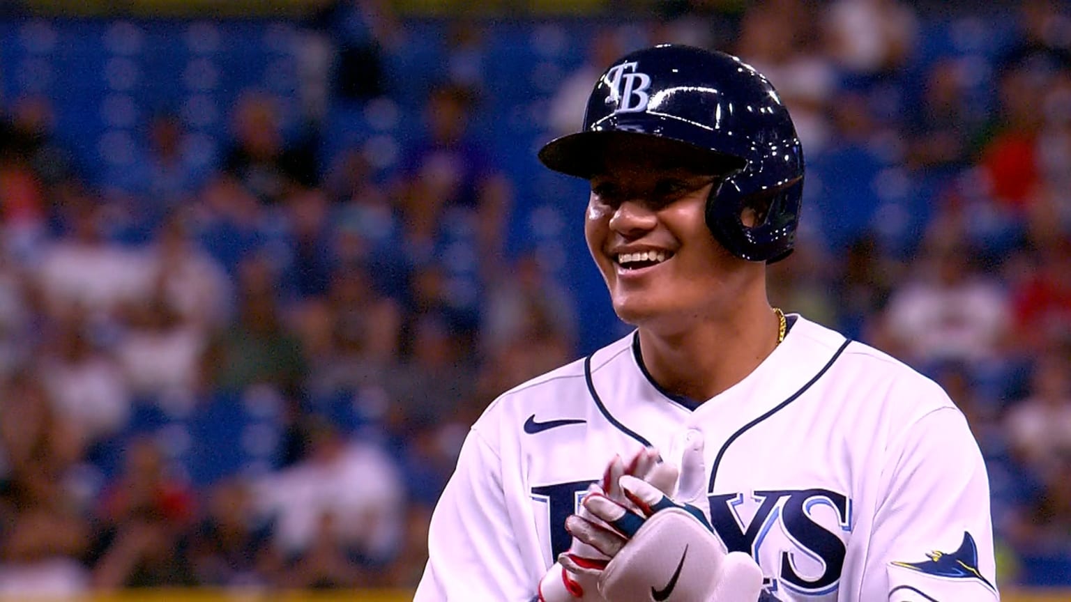 Yu Chang knocks an RBI single to left field | 07/11/2022 | MLB.com
