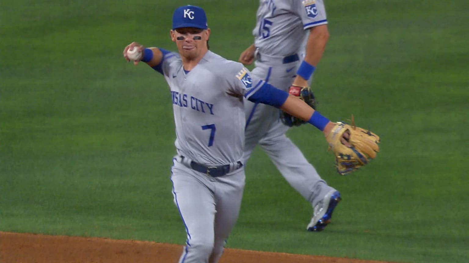 Bobby Witt Jr.'s strong throw in time upon review | 06/21/2022 | Kansas ...