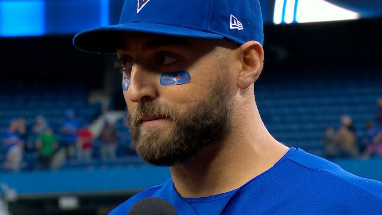 DET@TOR: Pillar on his wall-crashing catch | 09/09/2017 | Toronto Blue Jays