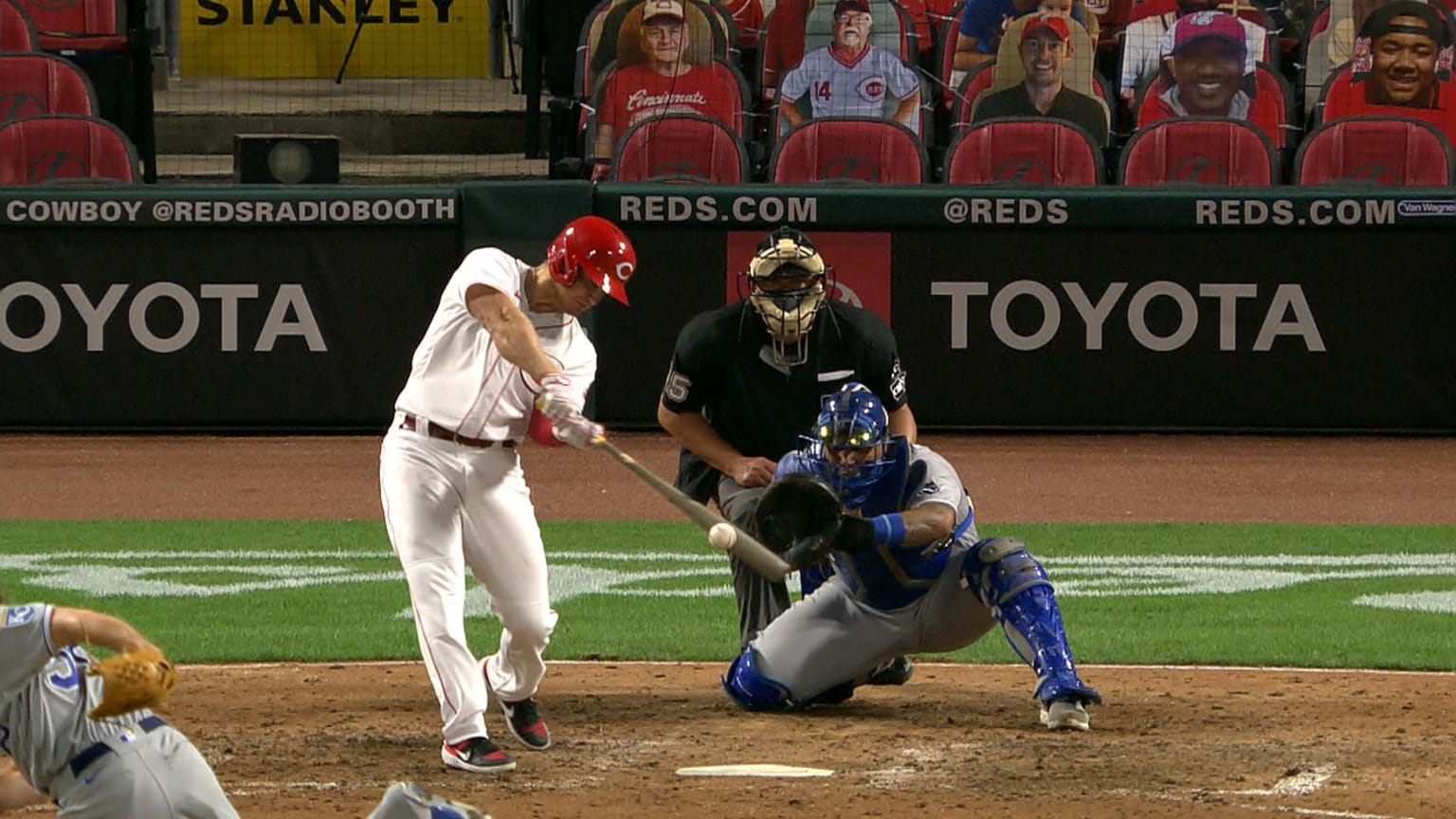 Josh VanMeter lifts a solo home run in 7th | 08/12/2020 | Cincinnati Reds