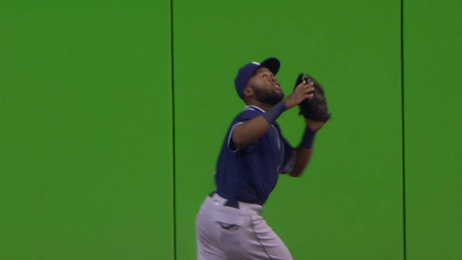 SD@MIA: Margot chases down a liner to end threat | 06/10/2018 | San ...