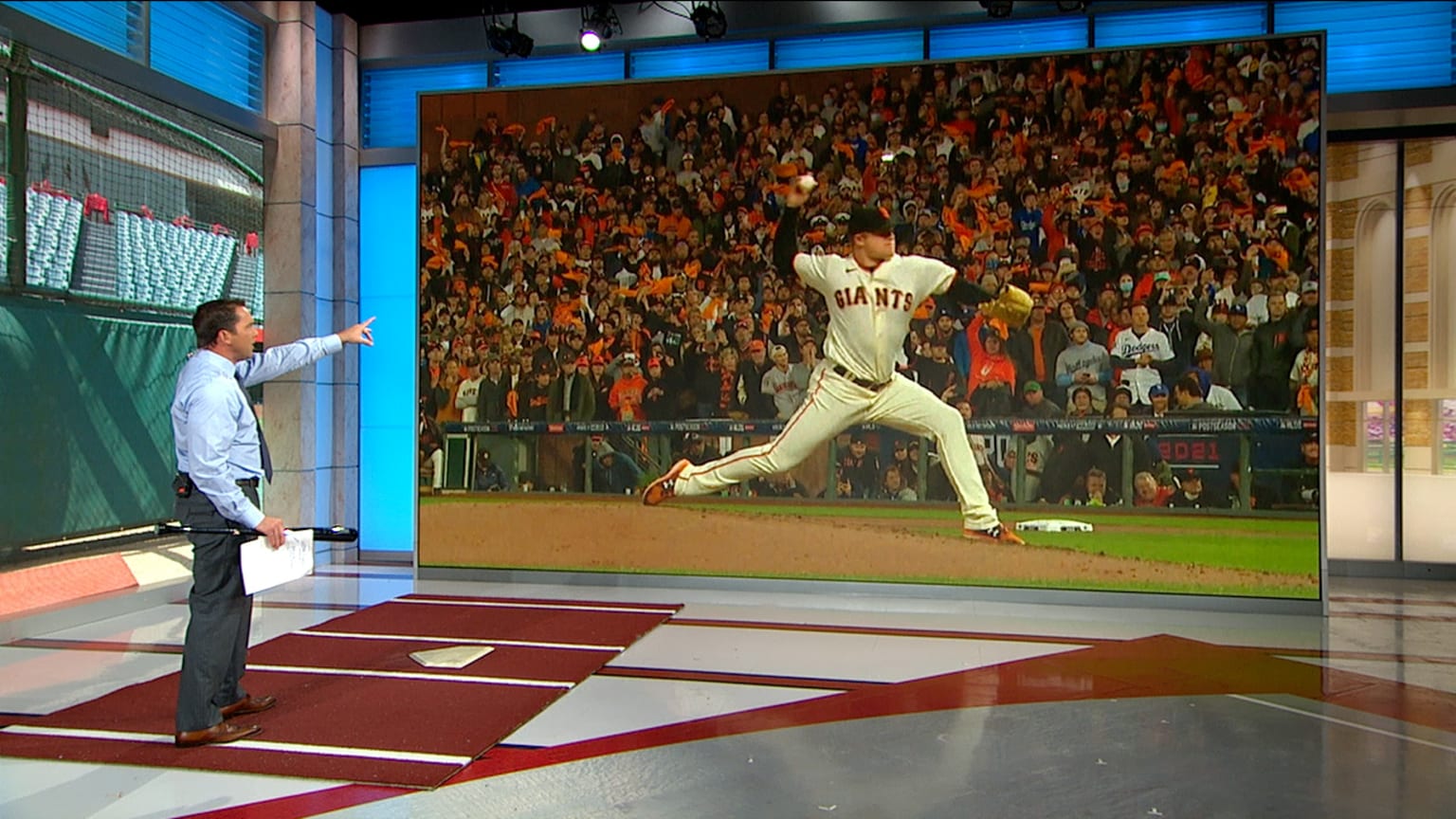 Mark DeRosa on Webb vs. Urias | 10/14/2021 | MLB.com