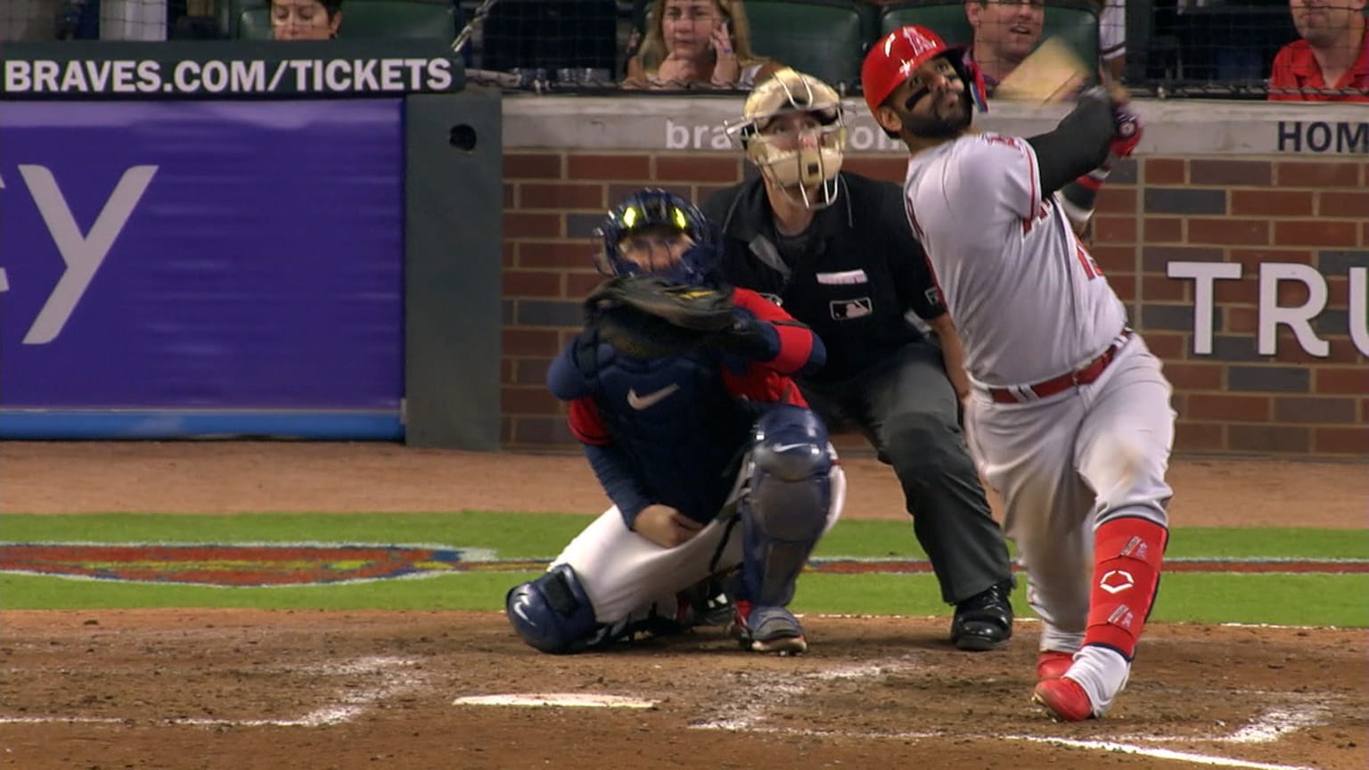 Jonathan Villar lines a solo home run to left field | 07/22/2022 | Los ...