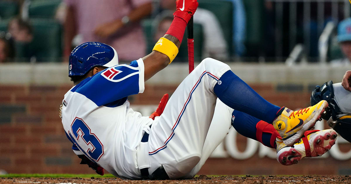 Home runs hit while falling down - MLB Stories