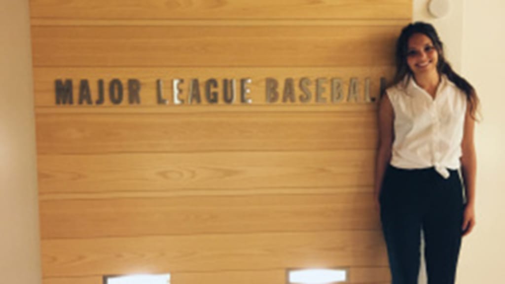 BAT | News | Tess Morales | MLB.com