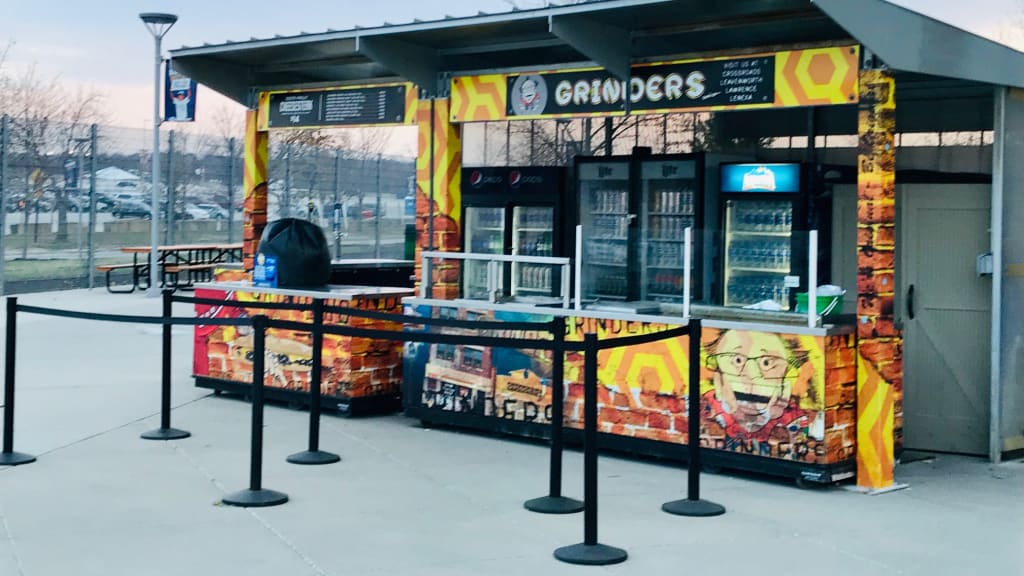 Outfield Experience - Food and Beverage | Kansas City Royals