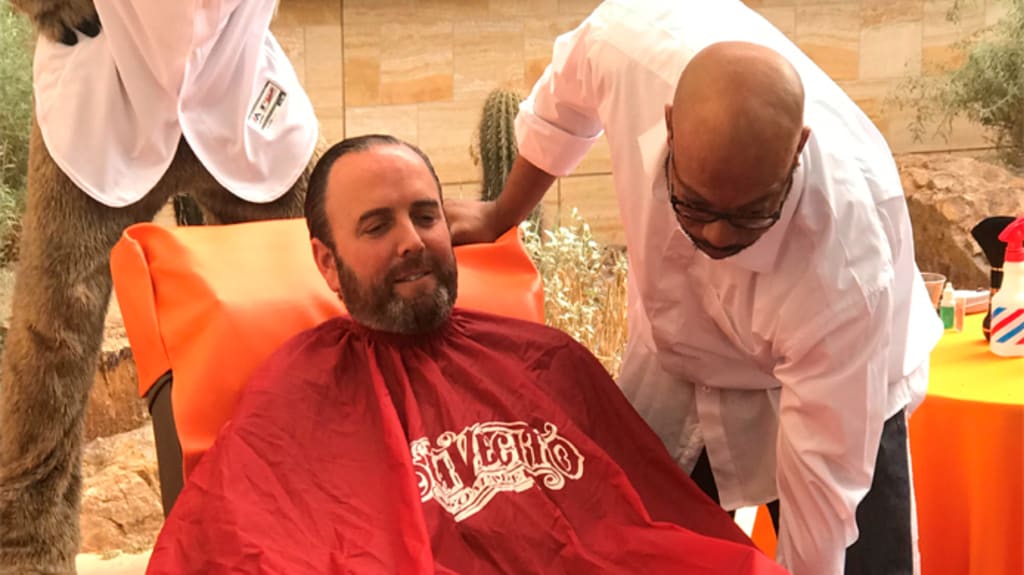 D-backs' Derrick Hall leads fight vs. cancer