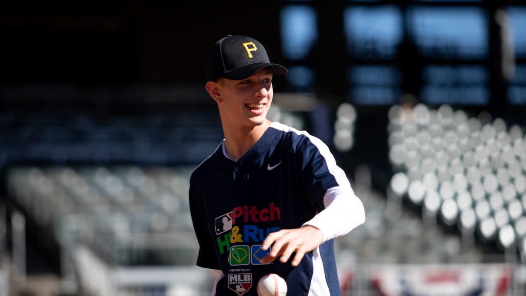 MLB | Pitch Hit & Run | Media | Photos | MLB.com