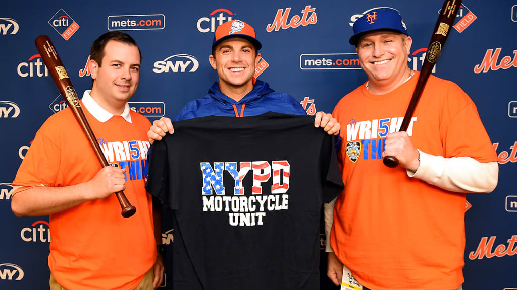 David Wright meets with NYPD officers
