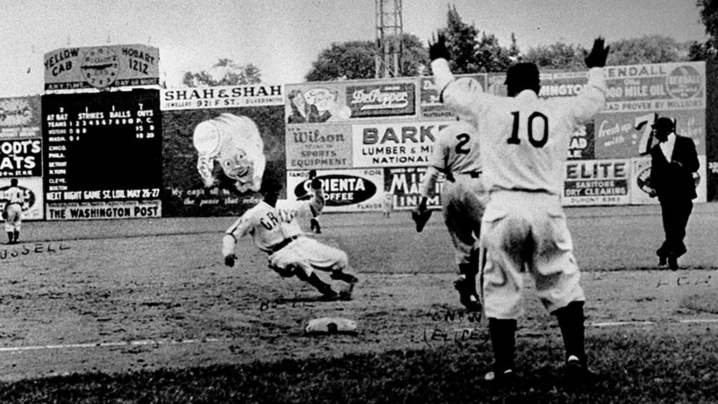 America at Bat: The Color of Baseball | Philadelphia Phillies