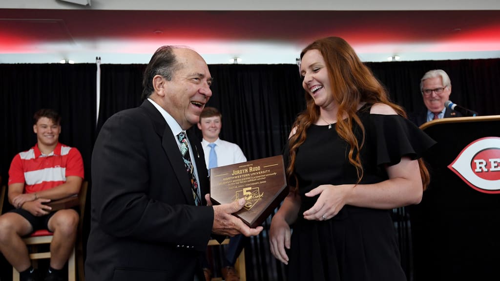 Johnny Bench Awards | Cincinnati Reds