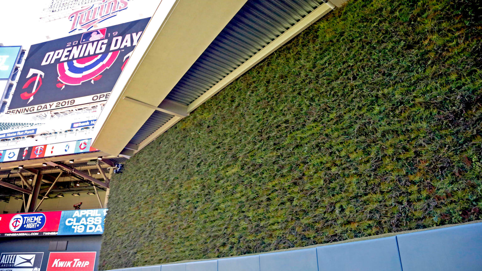 Twins rewarded for Target Field green efforts