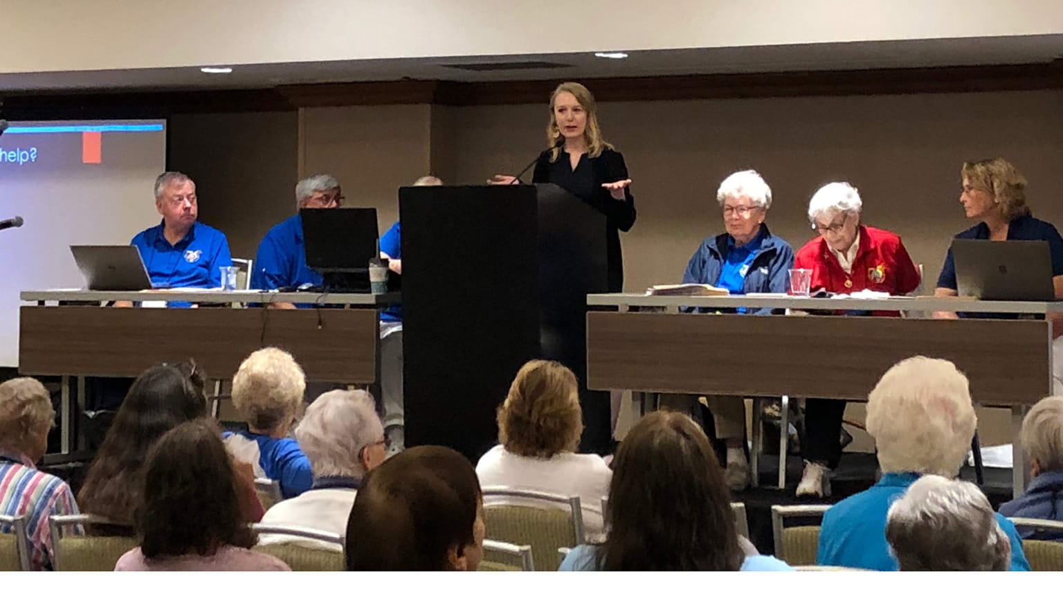 BAT | News | BAT Visits AAGPBL | MLB.com