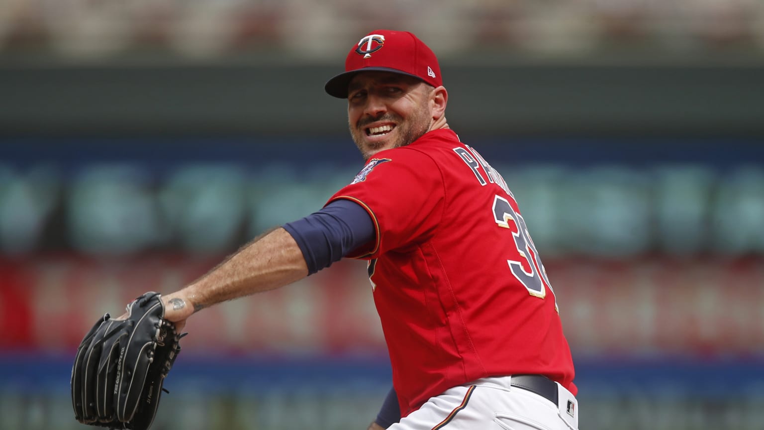 Blake Parker designated by Twins