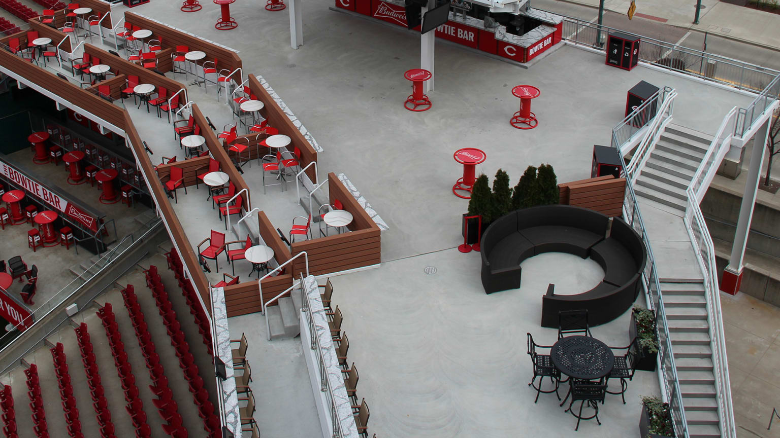 Budweiser Bowtie Bar | Cincinnati Reds