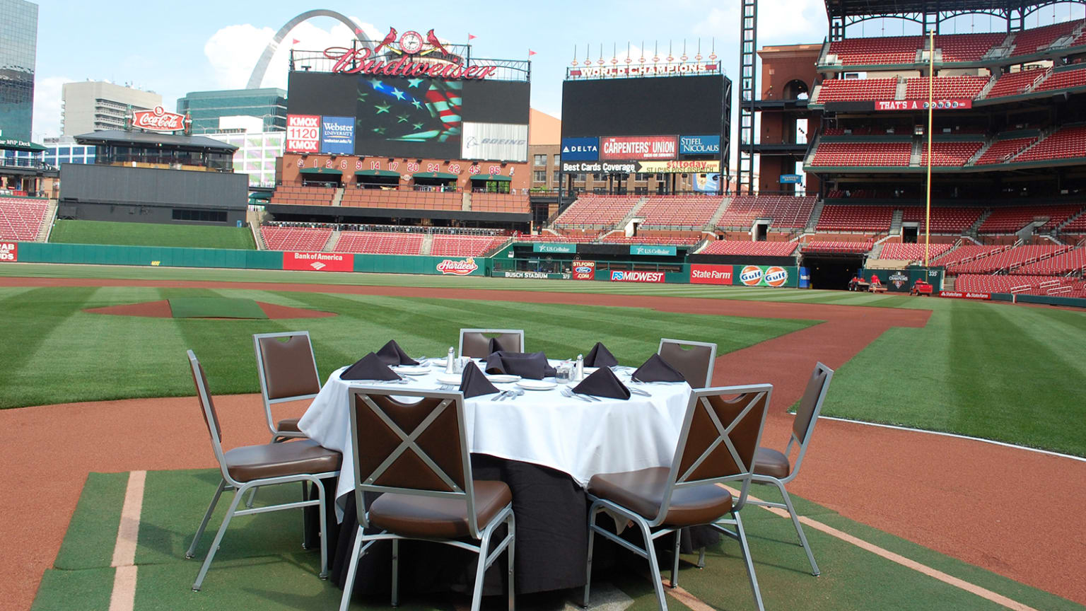 Dinner at Home Plate | St. Louis Cardinals