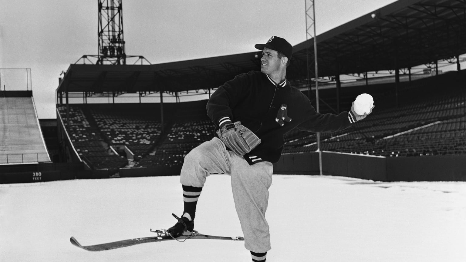Best winter weather moments in baseball history